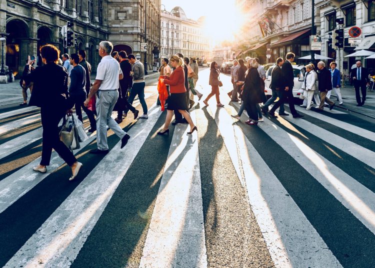 Gehaltsreport 2025: Hier verdient man im Durchschnitt am meisten